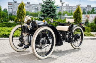 Replica of a retro car Morgan Runabout 1909 and drawings
